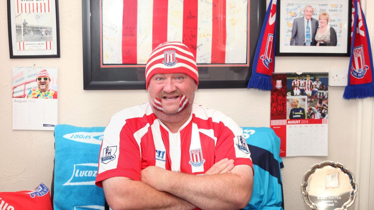 Stoke fan stunned as graffiti artist paints Britannia Stadium on his ...