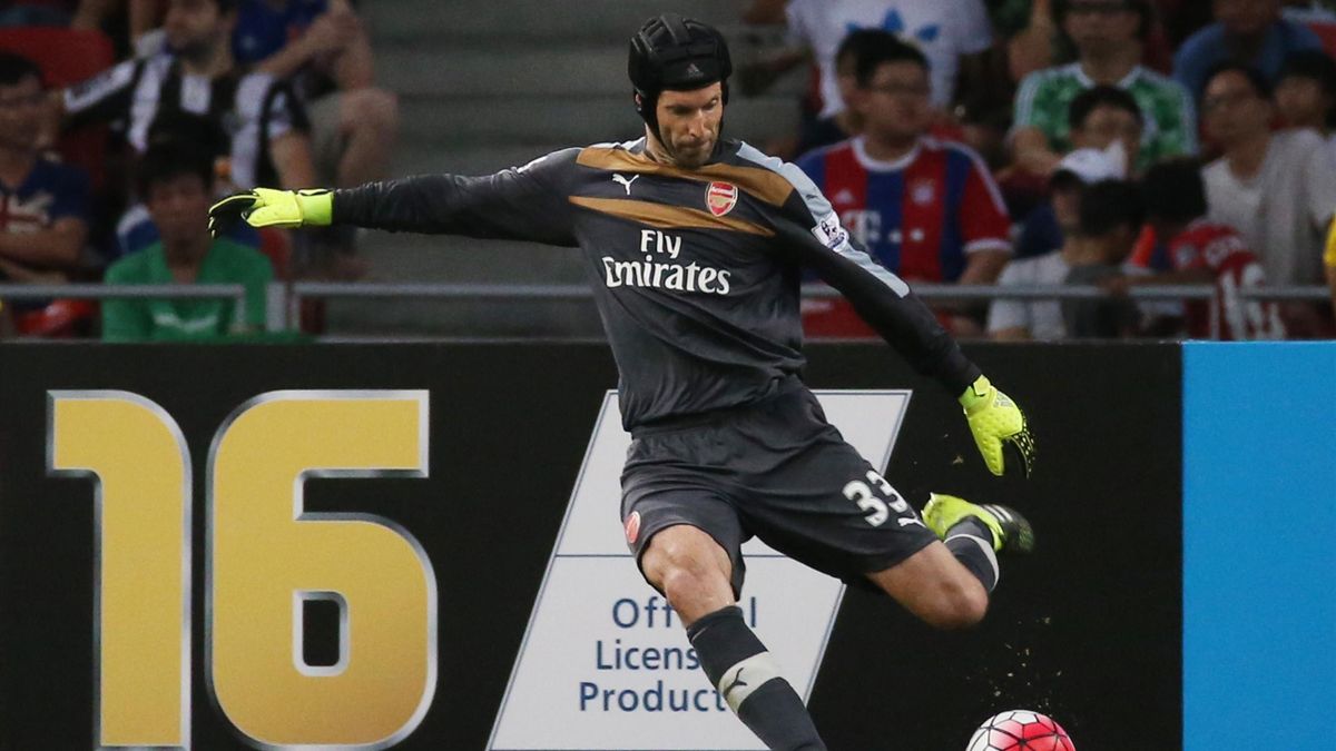 Petr Cech praises 'extraordinary' team spirit at Arsenal - TNT Sports
