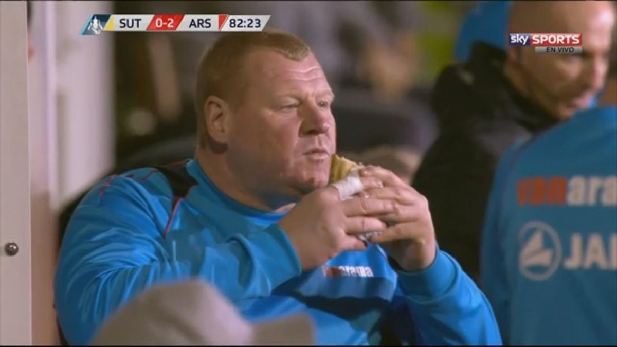 Shaw resigns from Sutton United over pie-eating controversy - TNT Sports
