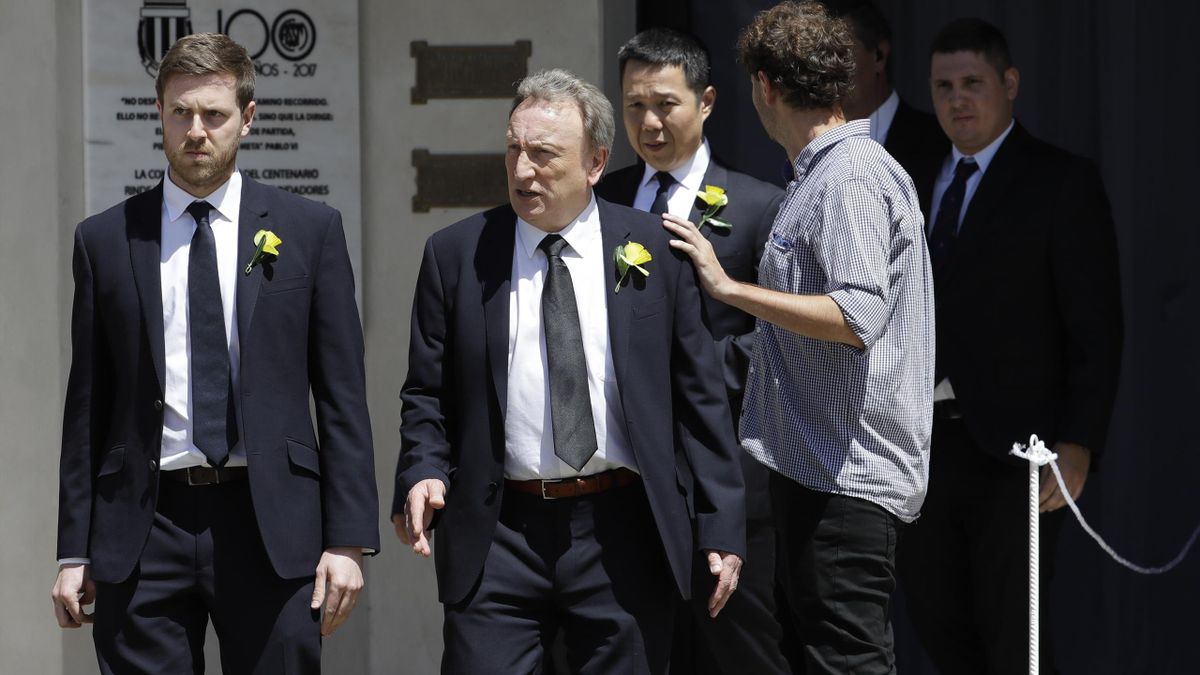 Neil Warnock and Cardiff chief Ken Choo join mourners at Emiliano Sala ...