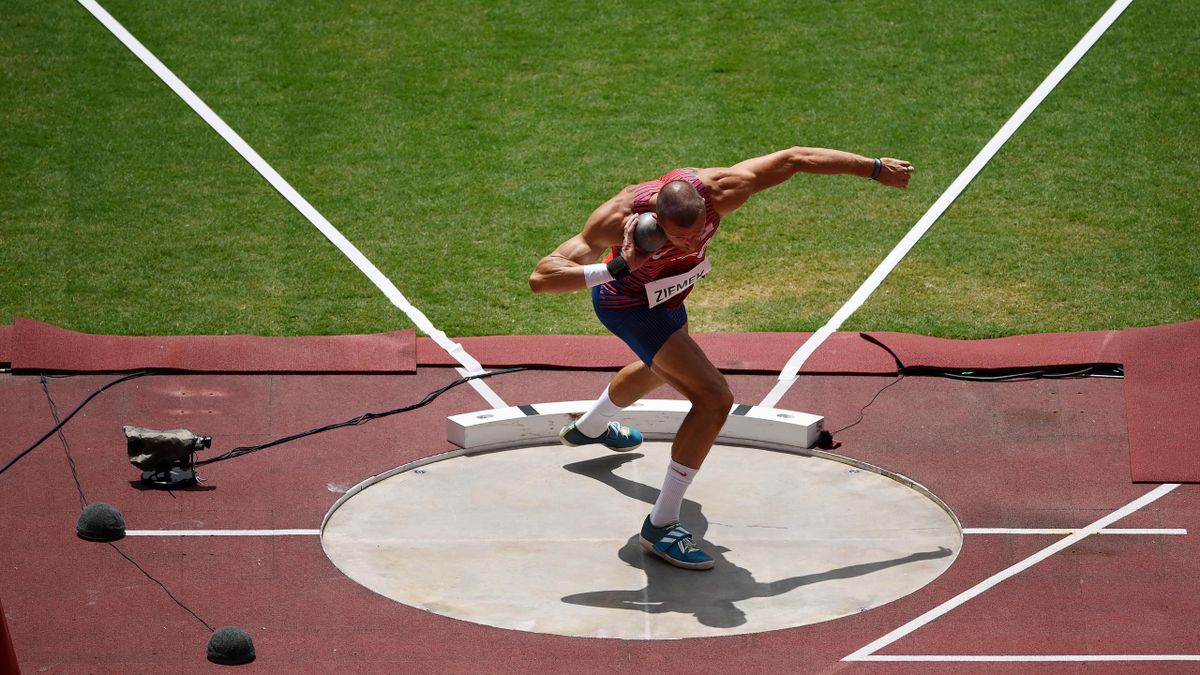 How many events in the heptathlon and decathlon? What events are ...