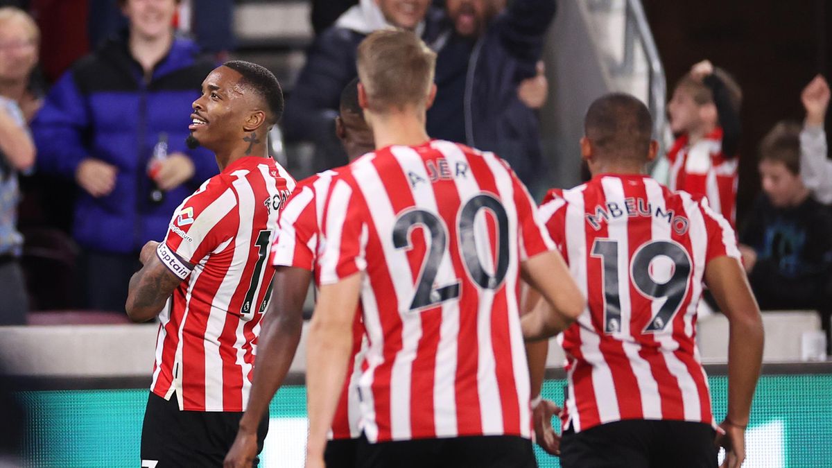 Brentford 2 0 Brighton Ivan Toney Strikes Twice To Move Bees Into Top