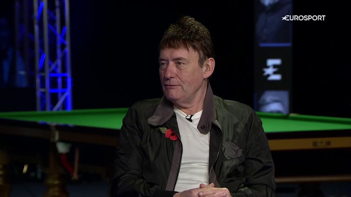 'What a mistake!' - Joe Perry gaffe with rest costs him bizarre foul ...