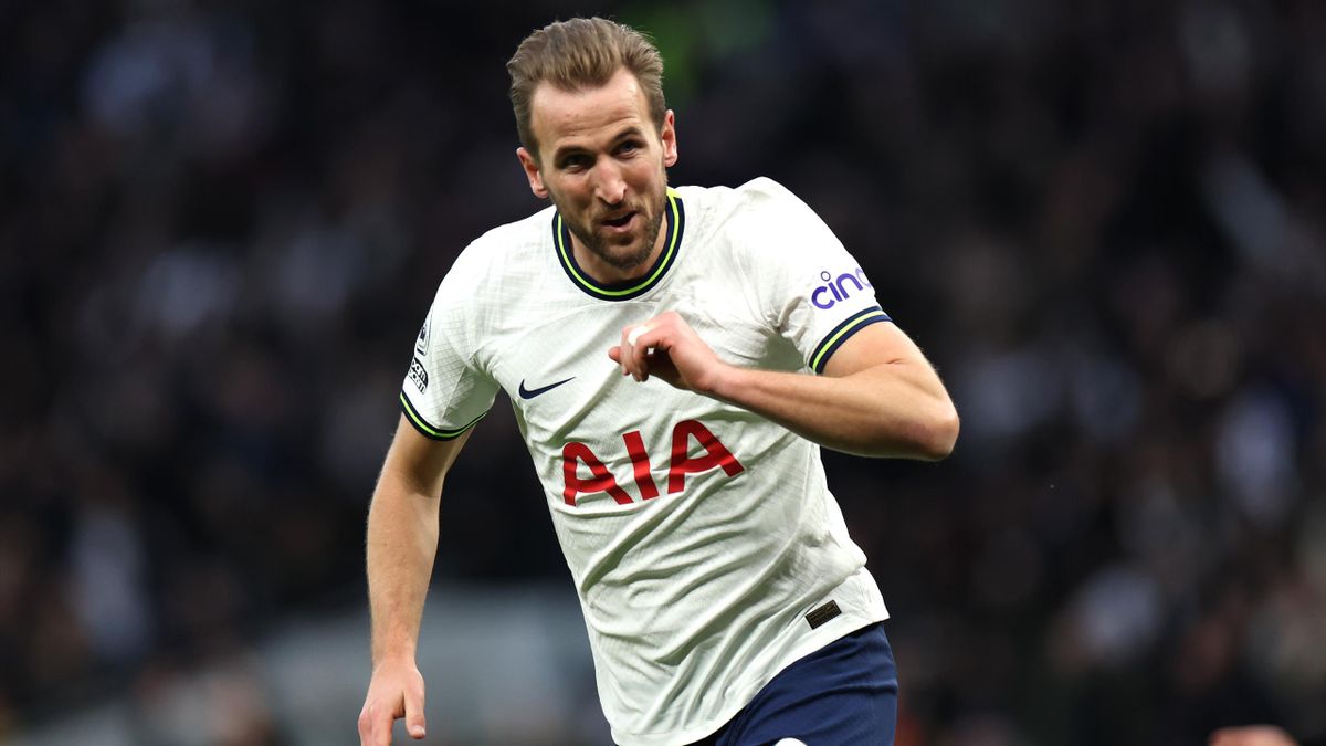 Harry Kane becomes Tottenham's all-time top scorer as 267th goal breaks Jimmy Greaves record ...