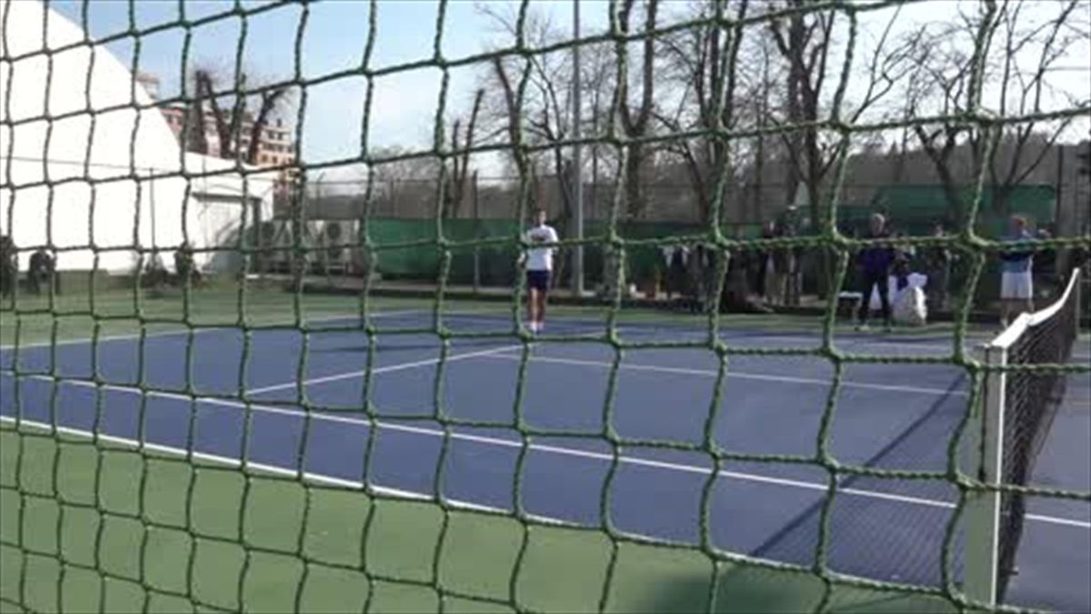 Novak Djokovic breaking legendary Steffi Graf record of weeks at world ...