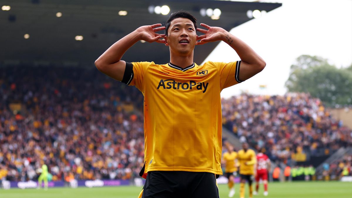 Wolves 1-3 Liverpool: Andy Robertson and Harvey Elliott strike late to ...