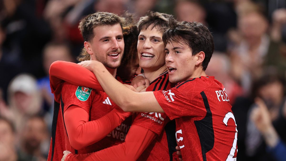 Erik ten Hag urges Alejandro Garnacho to show more consistency for ...