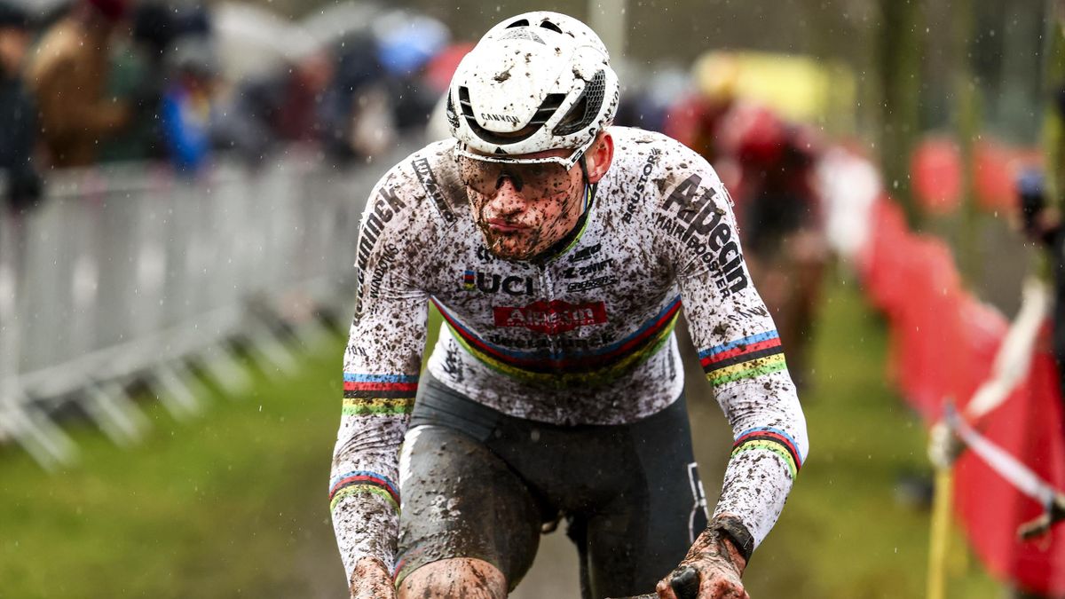 Mathieu van der Poel wins Loenhout–Azencross cyclo-cross, Gianni ...