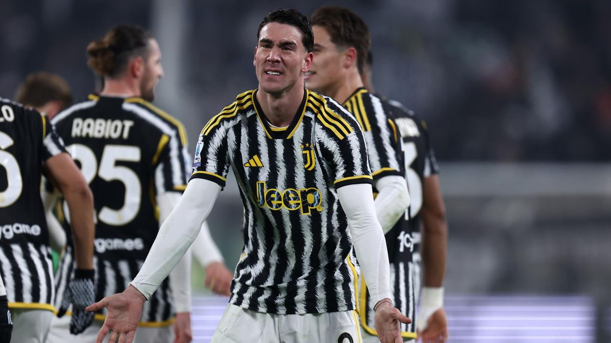 Juventus 3-0 Sassuolo: Fine Dusan Vlahovic double leaves Massimiliano ...