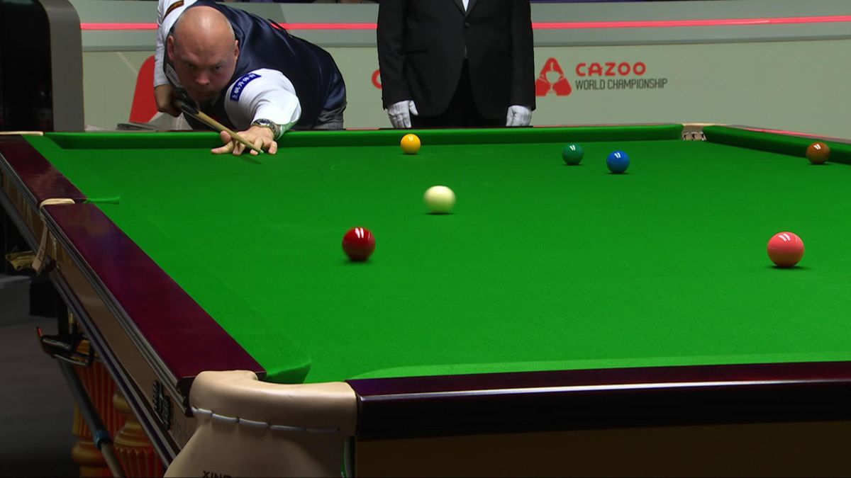World Snooker Championship: Stuart Bingham leads after soaking up early ...