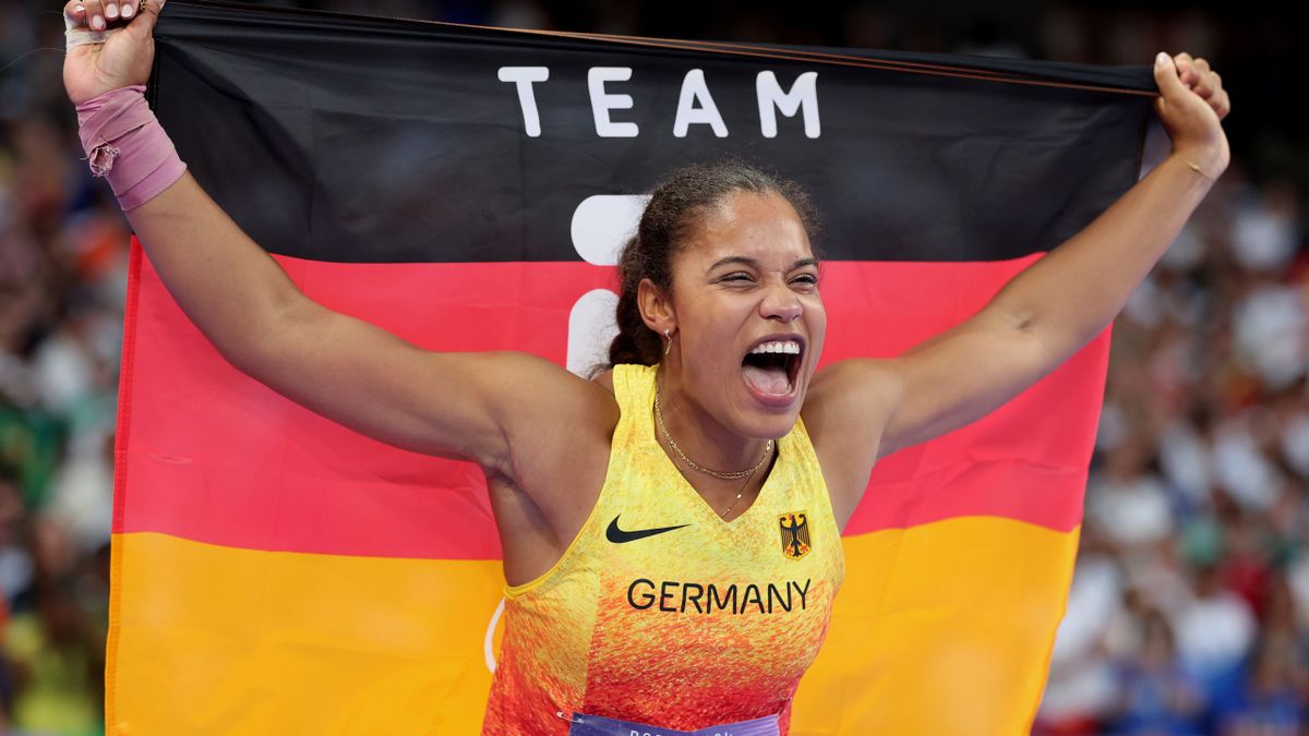 Paris 2024: Marileidy Paulino sets Olympic Games record in storming ...