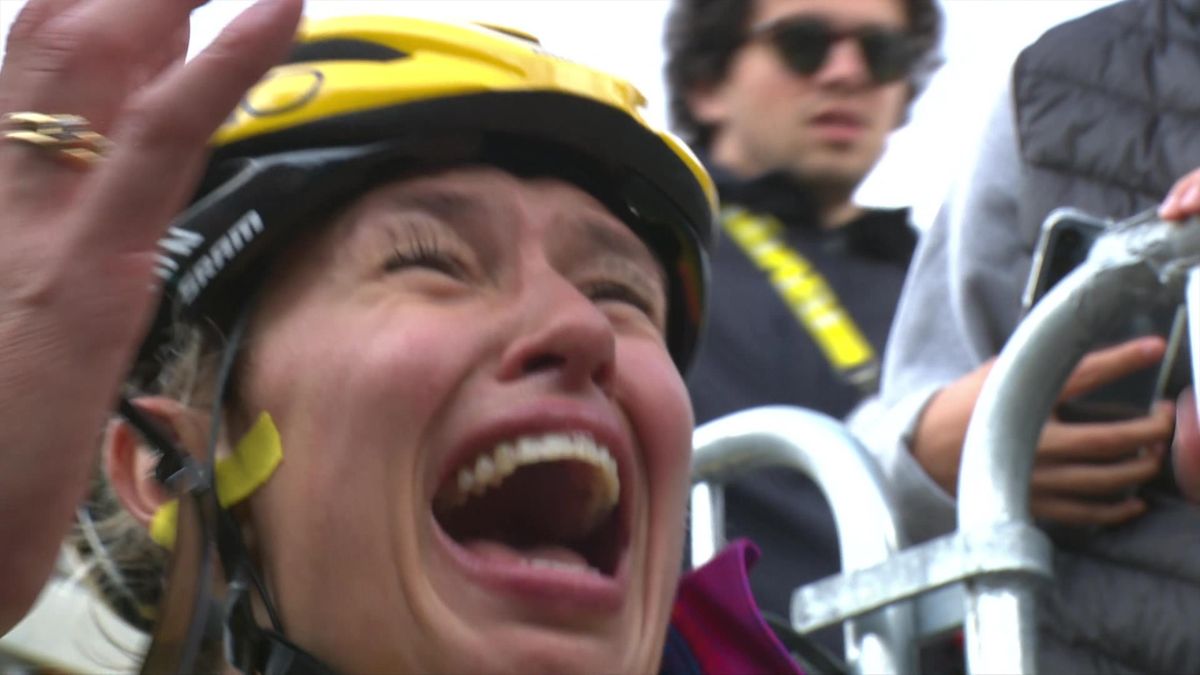 Tour de France Femmes: Tearful Demi Vollering admits defeat 'feels ...