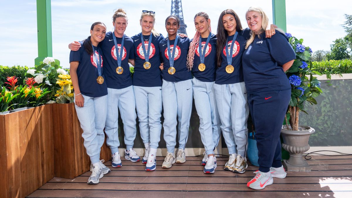 Aitana Bonmati aims to retain Ballon d'Or Feminin, with Lindsey Horan ...