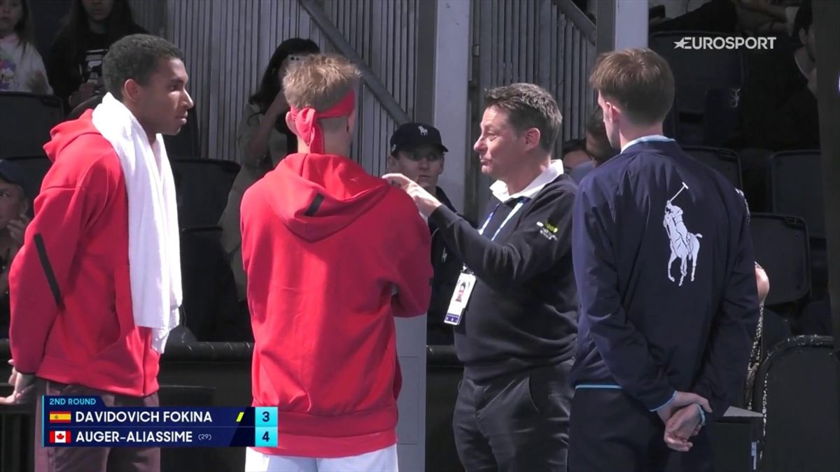 Mid-game protest, bizarre court move, crazy comeback - was this the ...