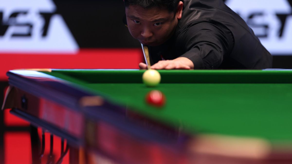 Hilarious exchange between Kyren Wilson, Zhang Anda over re-rack leaves ...