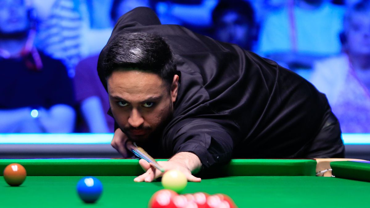 Welsh Open: Mark Allen survives scare to beat Stan Moody in decider ...