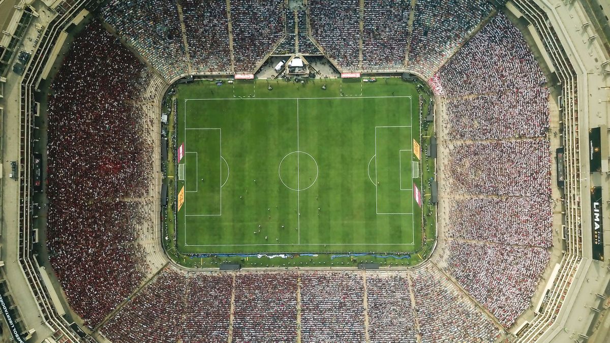 Biggest football stadiums in the world revealed as Man Utd announce ...