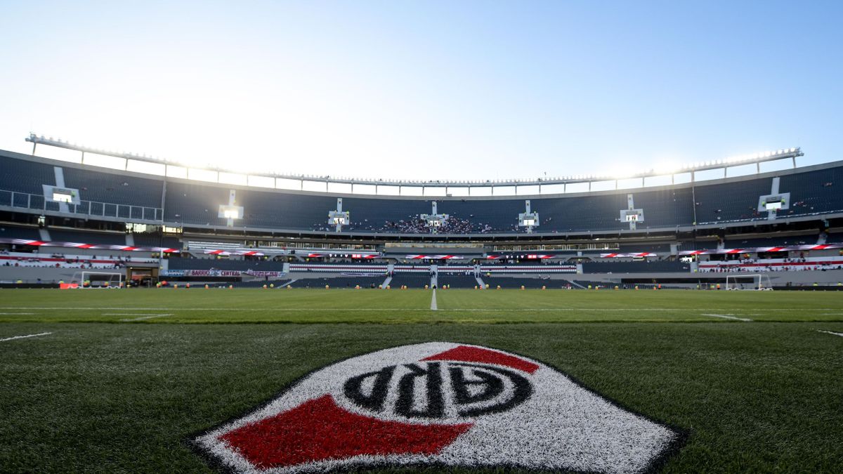 Biggest football stadiums in the world revealed as Man Utd announce ...