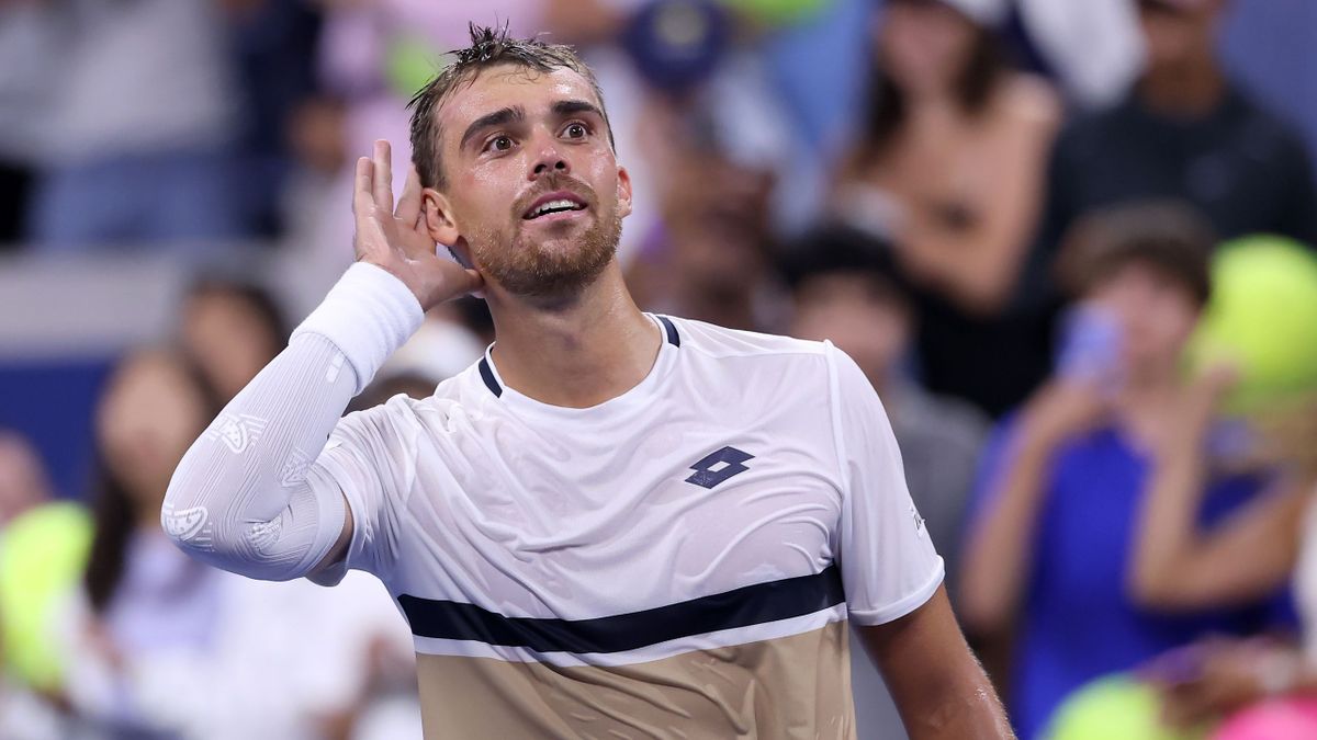 US Open 2025: Benjamin Bonzi downs Daniil Medvedev in ‘crazy’ and ...