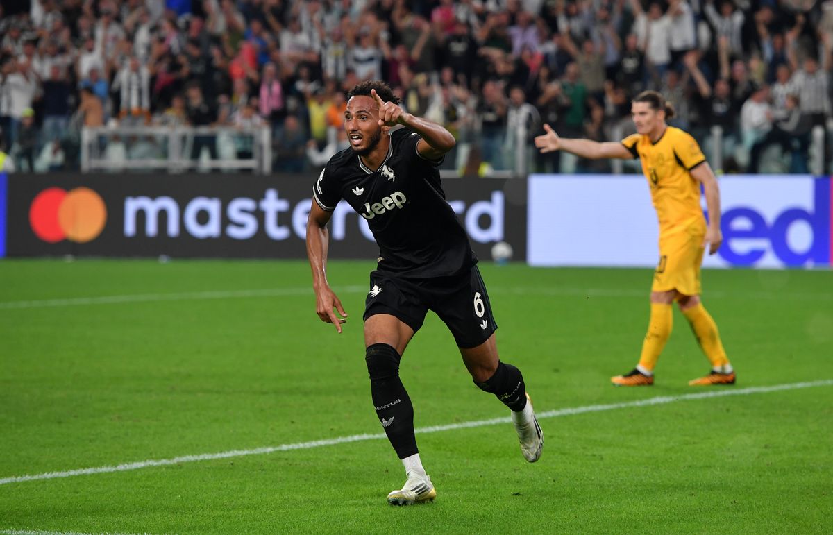 Eight goals in one half, two VAR waits and a night for the ages – How ...