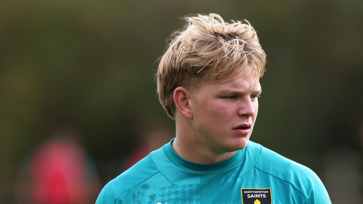 Henry Pollock No. 8 audition for England, Battle of the Smiths and ...