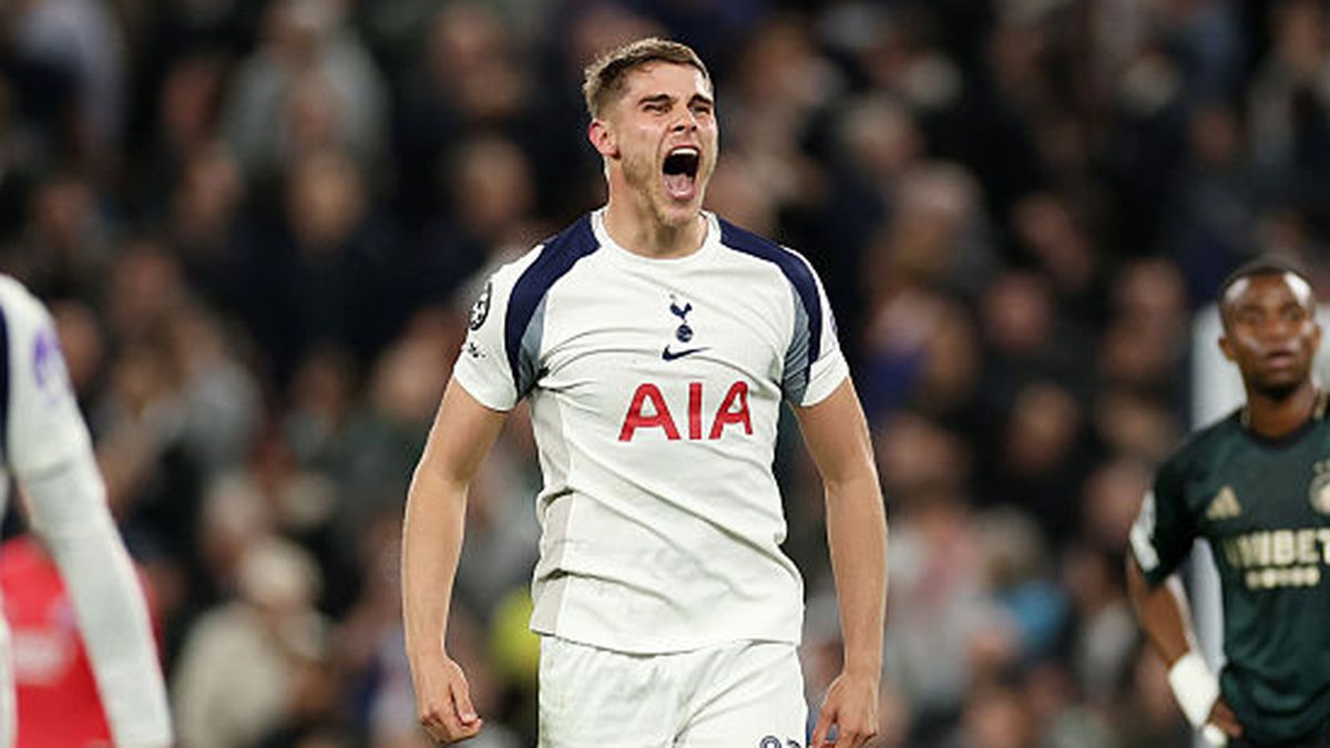 Barcelona eye Tottenham Hotspur defender Micky van de Ven, Liverpool in ...