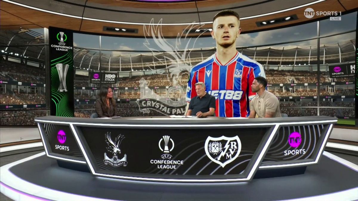 Hoddle compares Wharton to Trent Alexander-Arnold – ‘he hits passes ...