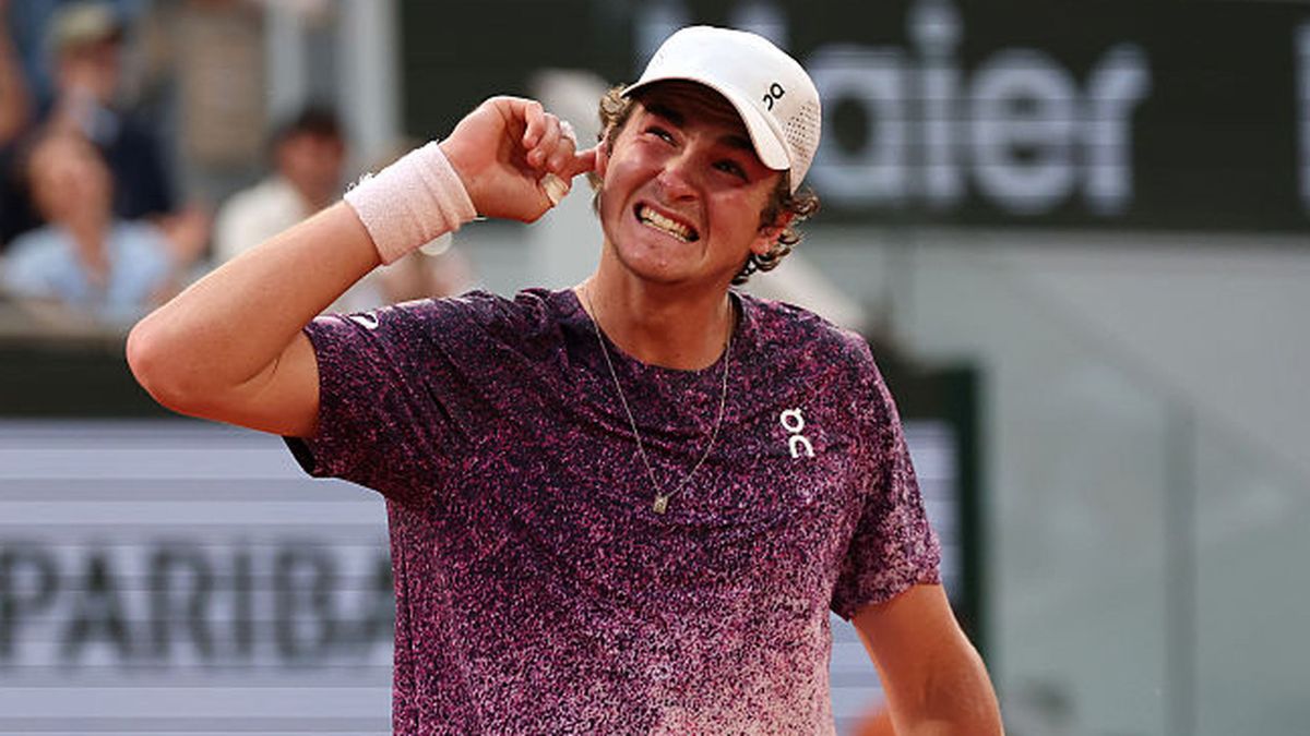 Joao Fonseca hits back from two sets down to defeat 24-time Grand Slam ...