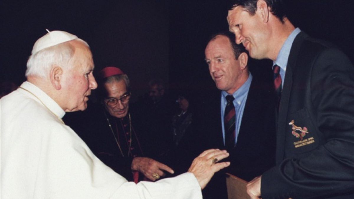 13 of the world’s sporting icons meet the Pope - TNT Sports