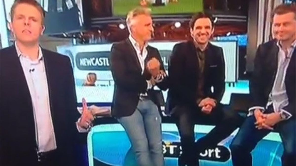 Football pundit kicked off BT Sport for obscene hand gesture - TNT Sports