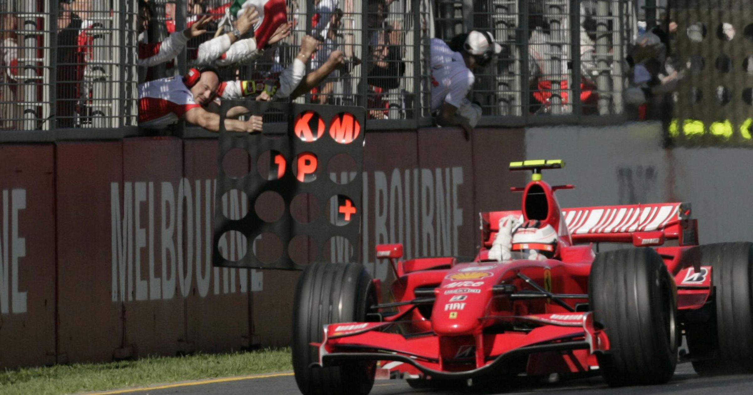 Raikkonen wins - TNT Sports
