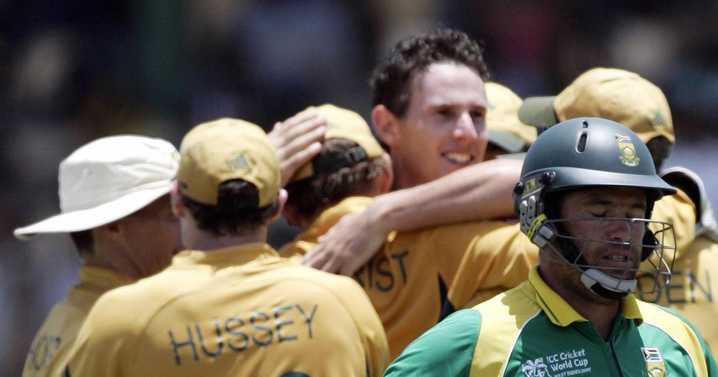 Australia coast into final - TNT Sports