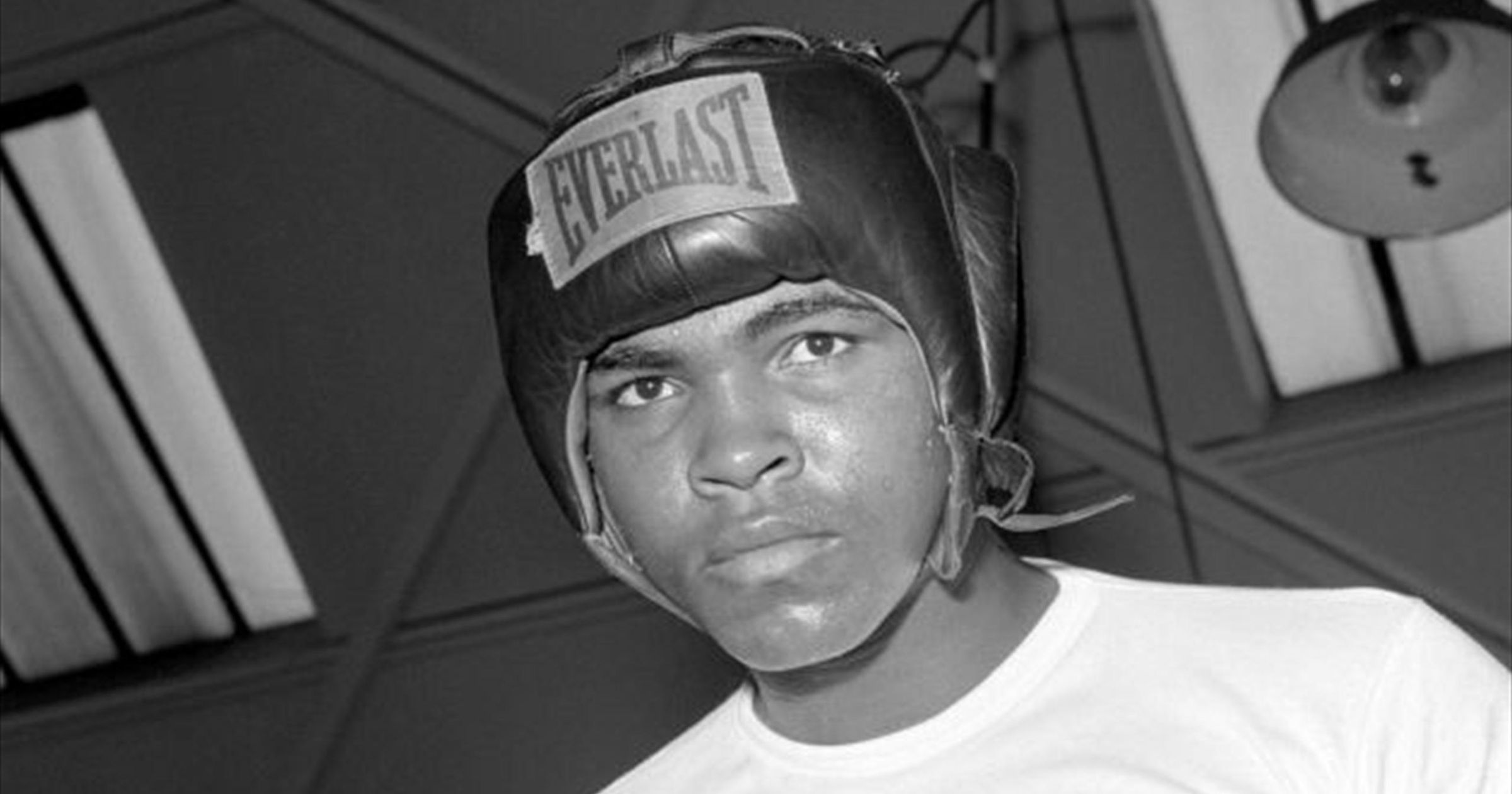 Barack Obama pays tribute to 'The Greatest' Muhammad Ali - TNT Sports