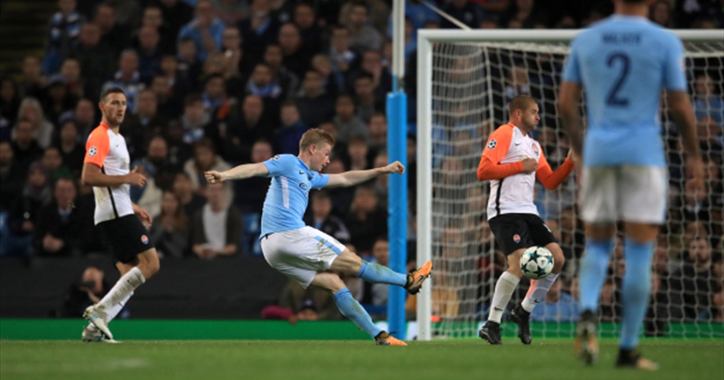 Pep Guardiola hails 'extraordinary' Manchester City performance - TNT ...