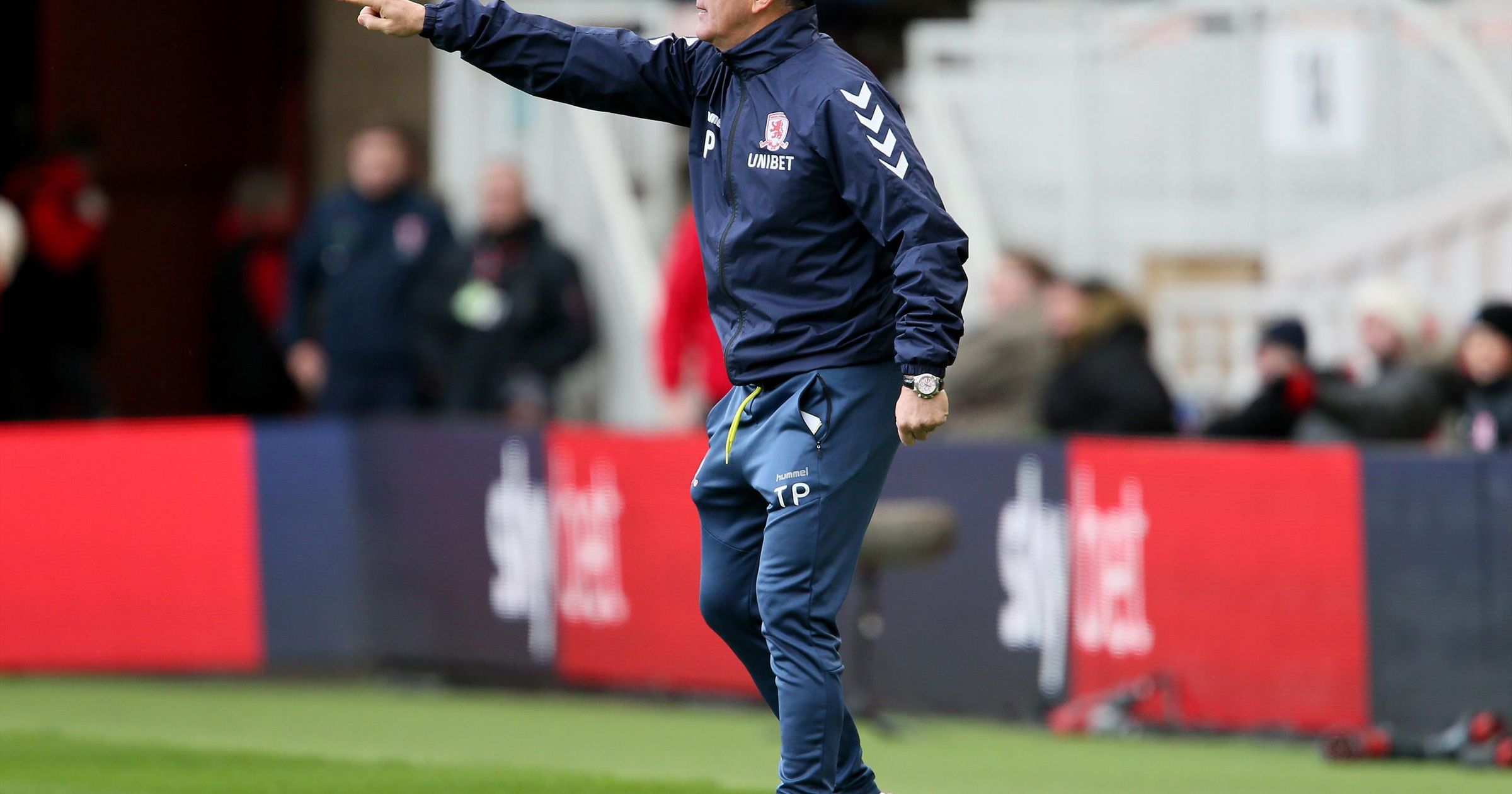 Palace face Pulis test at start of tough run of fixtures - TNT Sports