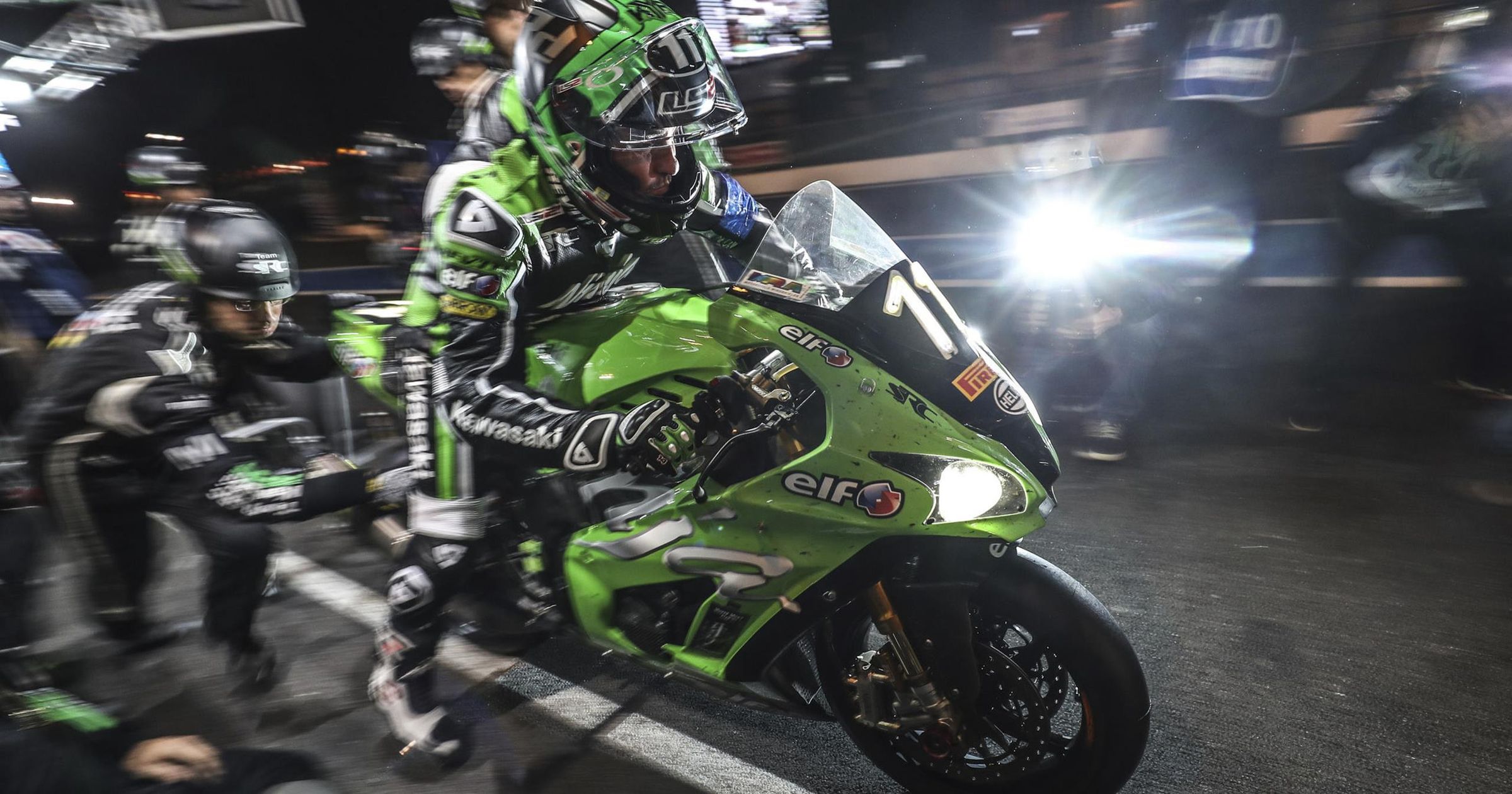 A new ZX-10RR for Team SRC Kawasaki France - TNT Sports