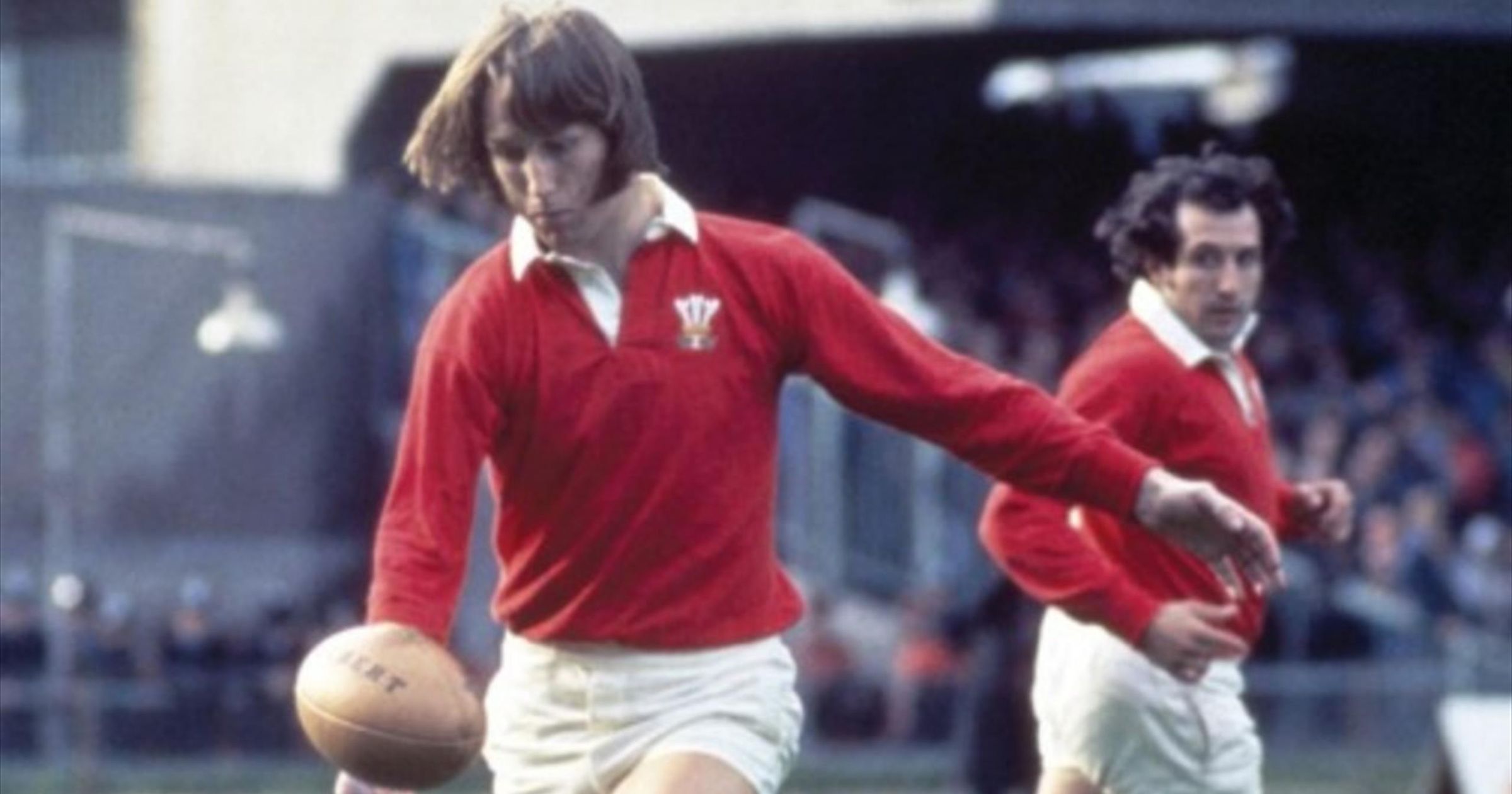 JPR Williams: Wales and Lions legend dies aged 74 - TNT Sports