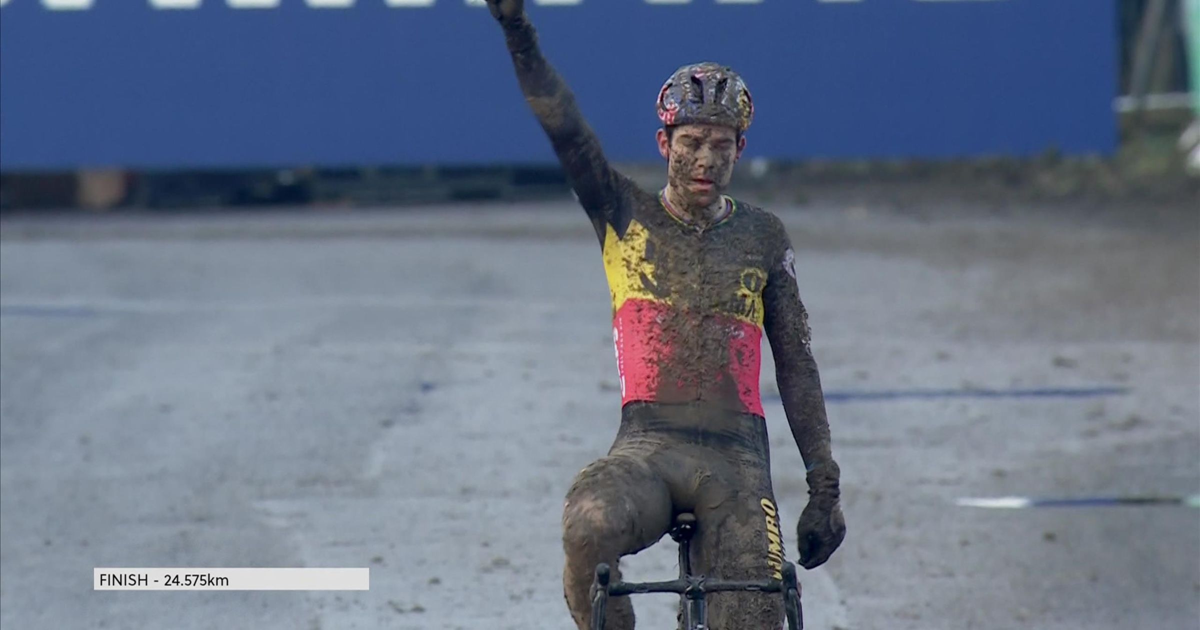 Wout Van Aert overcomes mechanicals to claim cyclo-cross World Cup race ...