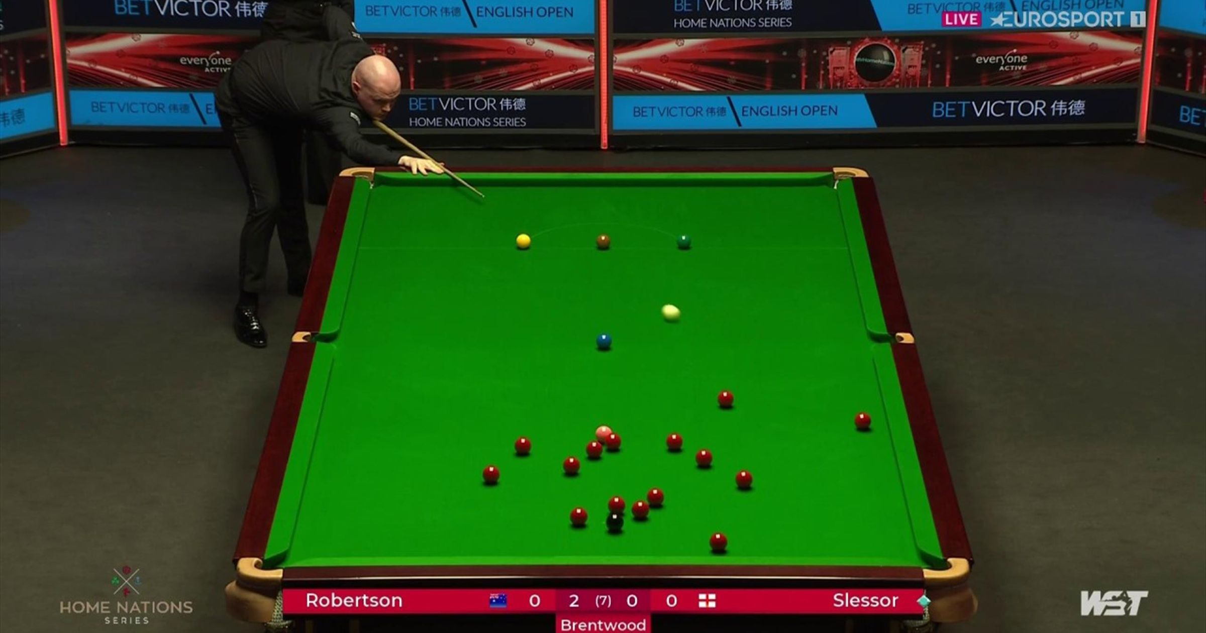 Emergency door alarm disrupts Neil Robertson taking a shot during match ...
