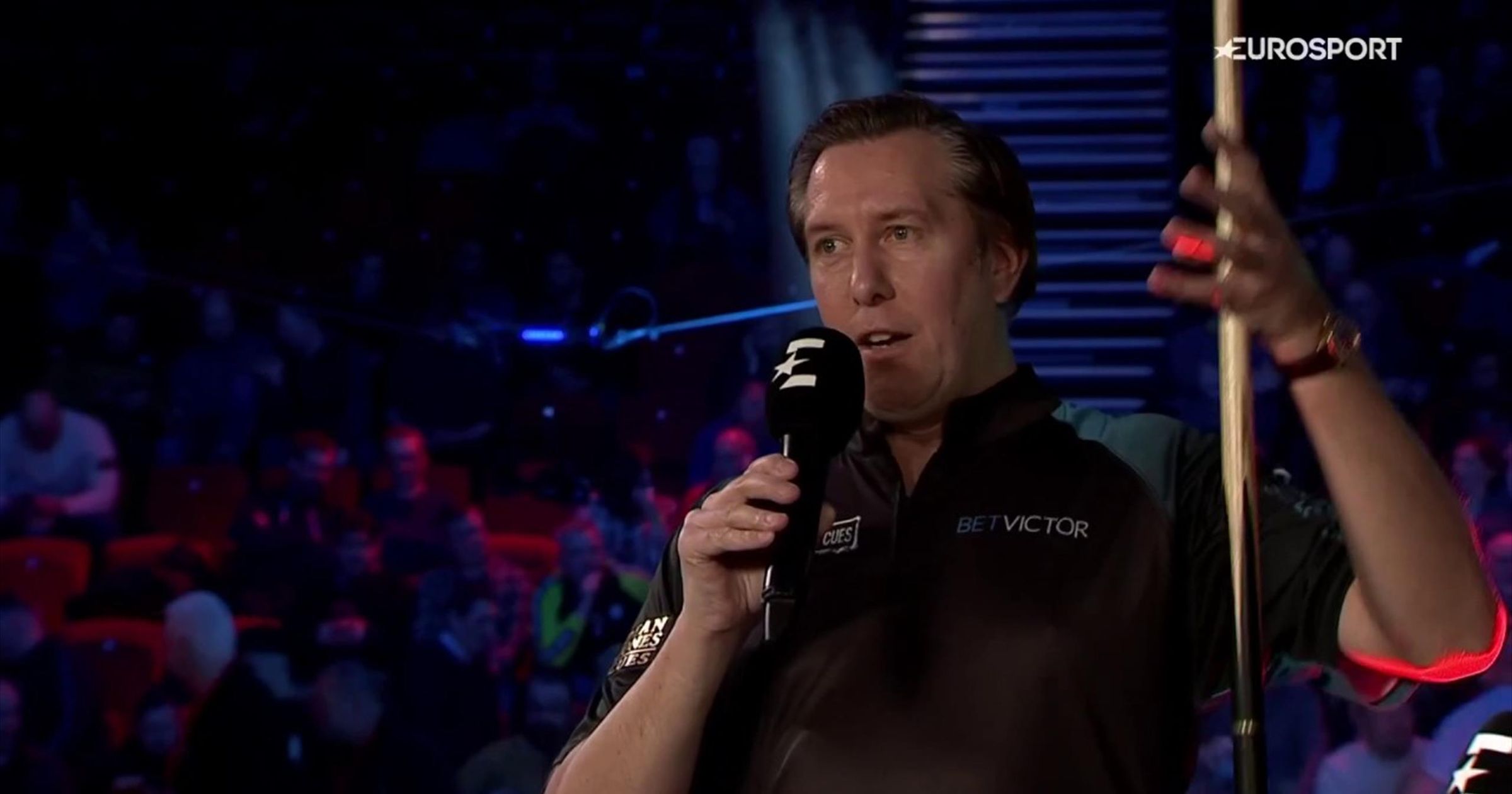 Snooker Shoot Out: Dominic Dale sings Frank Sinatra's My Way and shows ...