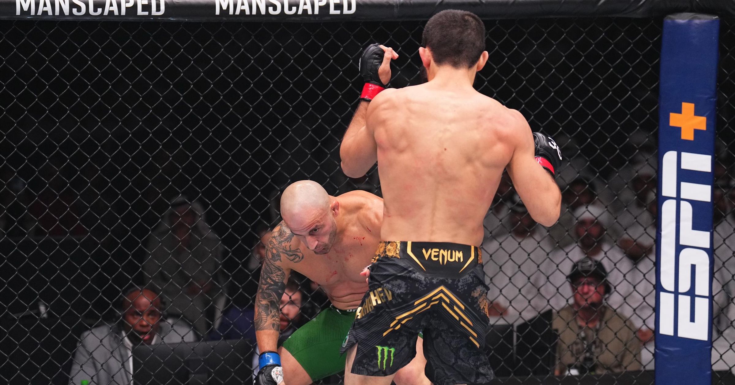 'That will do it!' - Islam Makhachev knocks out Alexander Volkanovski ...