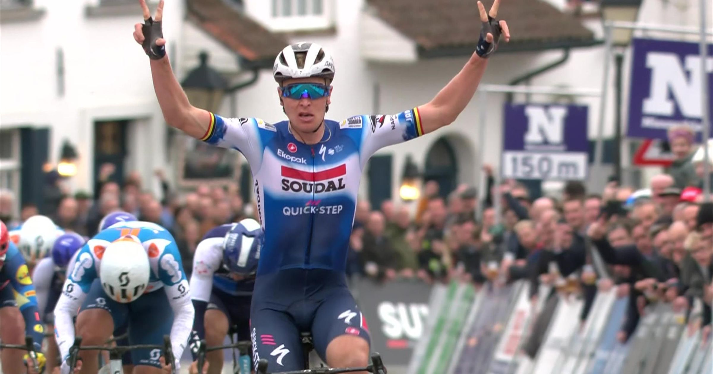 Highlights: Tim Merlier recovers from knock to clinch third consecutive ...