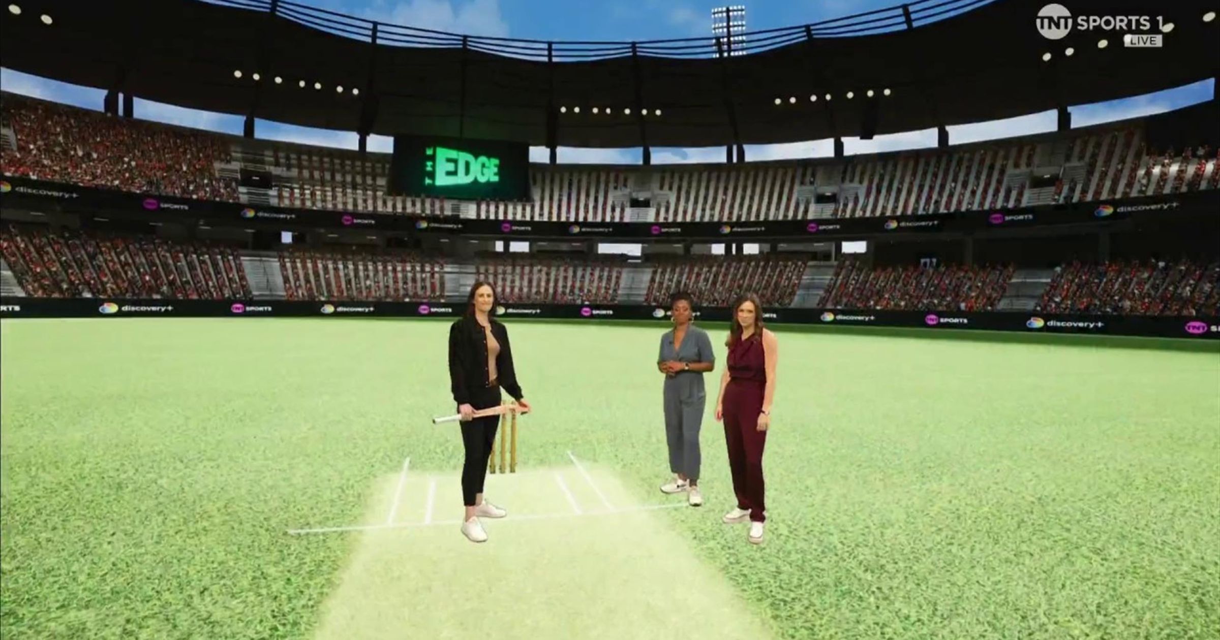 TNT Sports panel analyse Heather Knight's use of the crease in fine ...