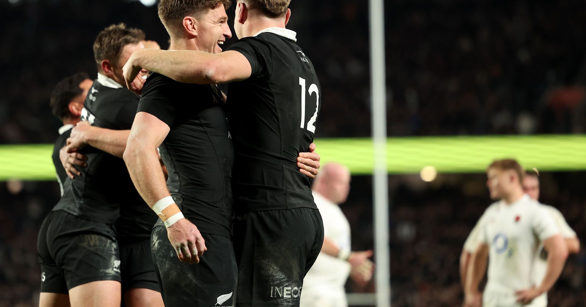 New Zealand 24-17 England: Late Mark Tele'a try gives All Blacks series ...