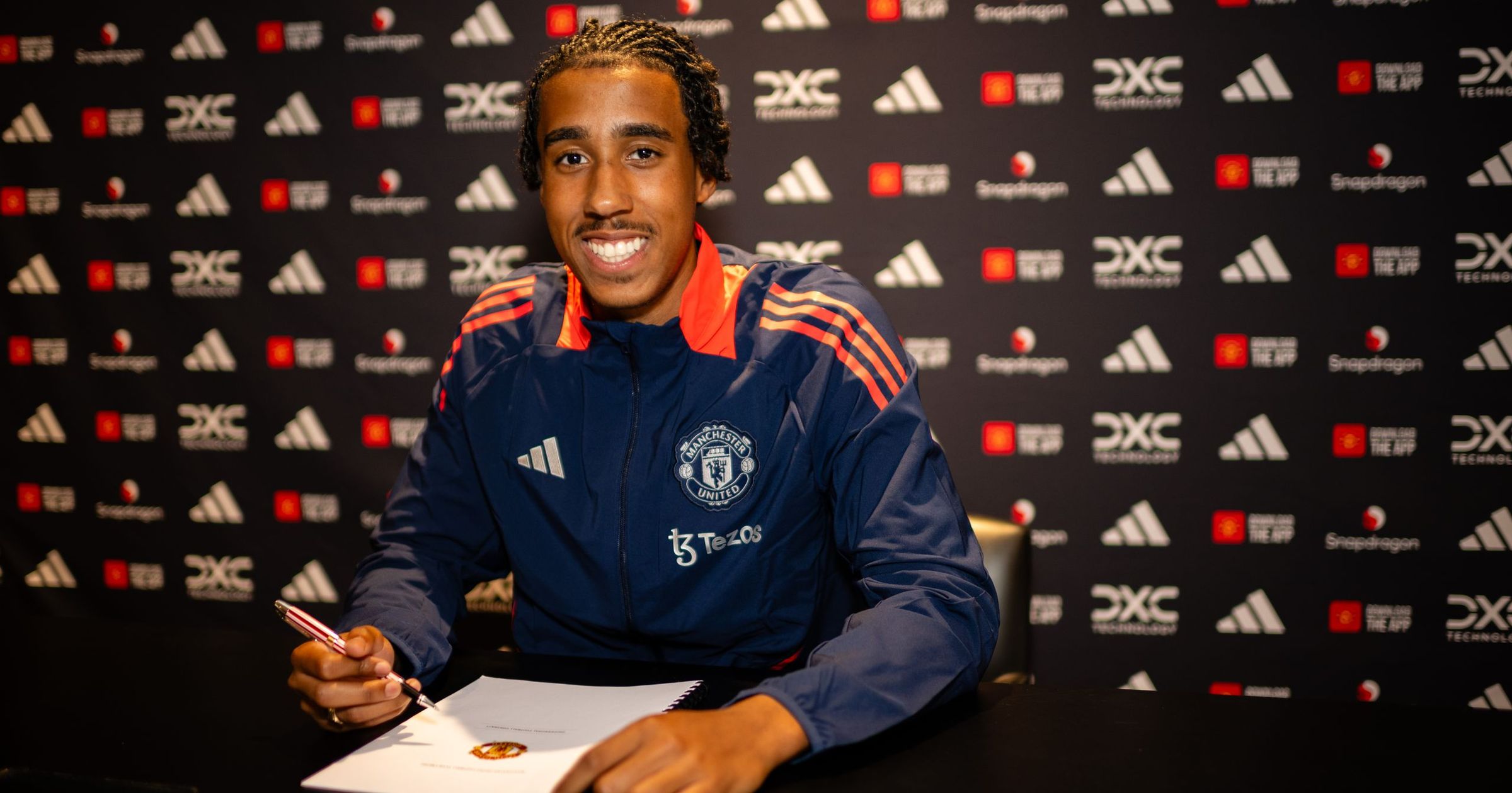 Leny Yoro: Manchester United sign 18-year-old French defender from ...