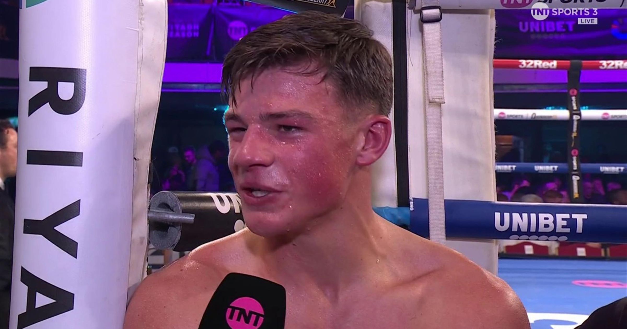 Lloyd Farrington ready for birthday celebrations after York Hall victory - 'I've got a pizza ...