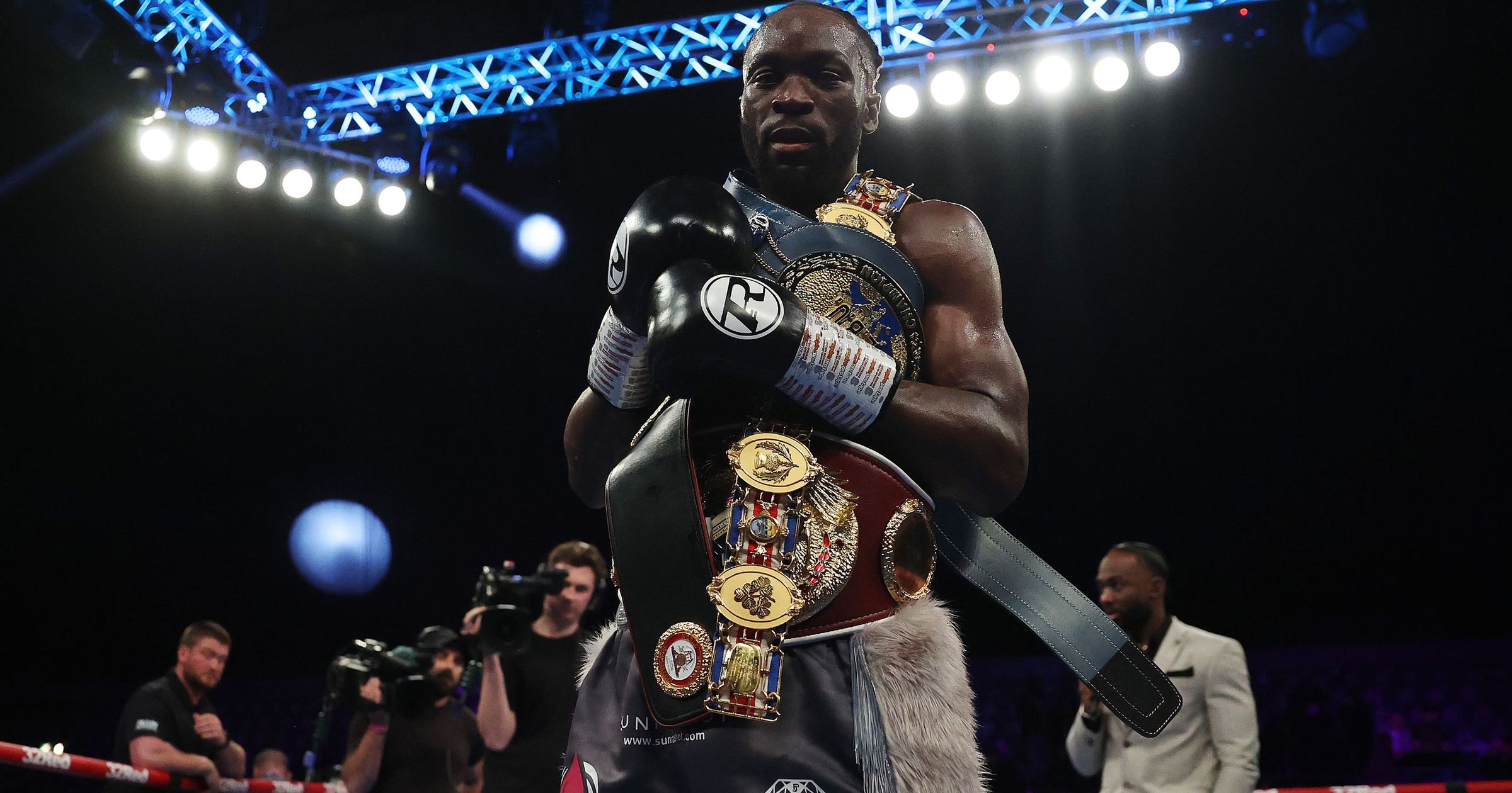 Magnificent 7 Boxing: Bentley defeats Pauls in middleweight title ...