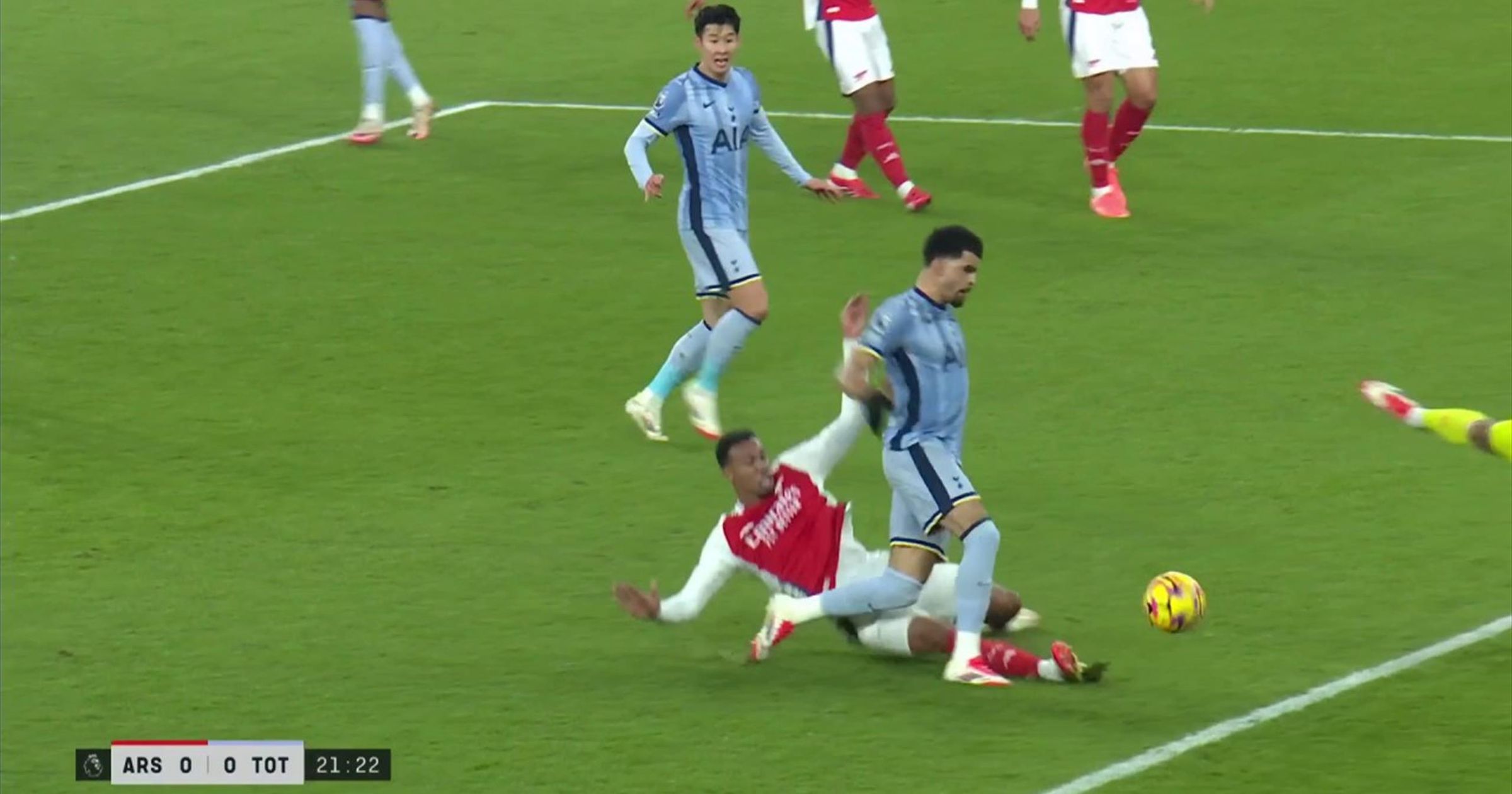 Rio Ferdinand and Ally McCoist go wild after 'unbelievable' tackle from ...