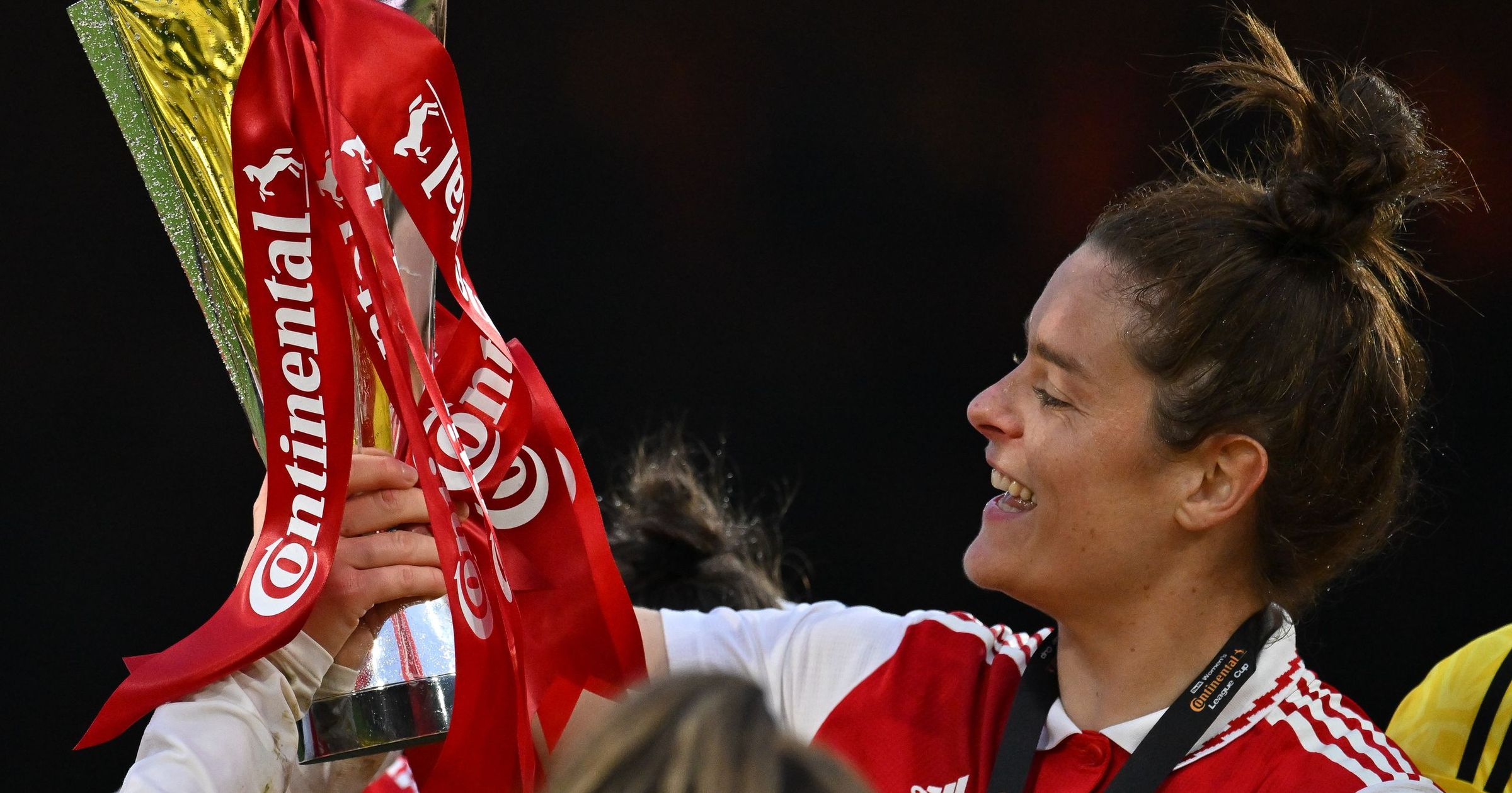 Jen Beattie: Former Arsenal and Scotland star retires from professional ...