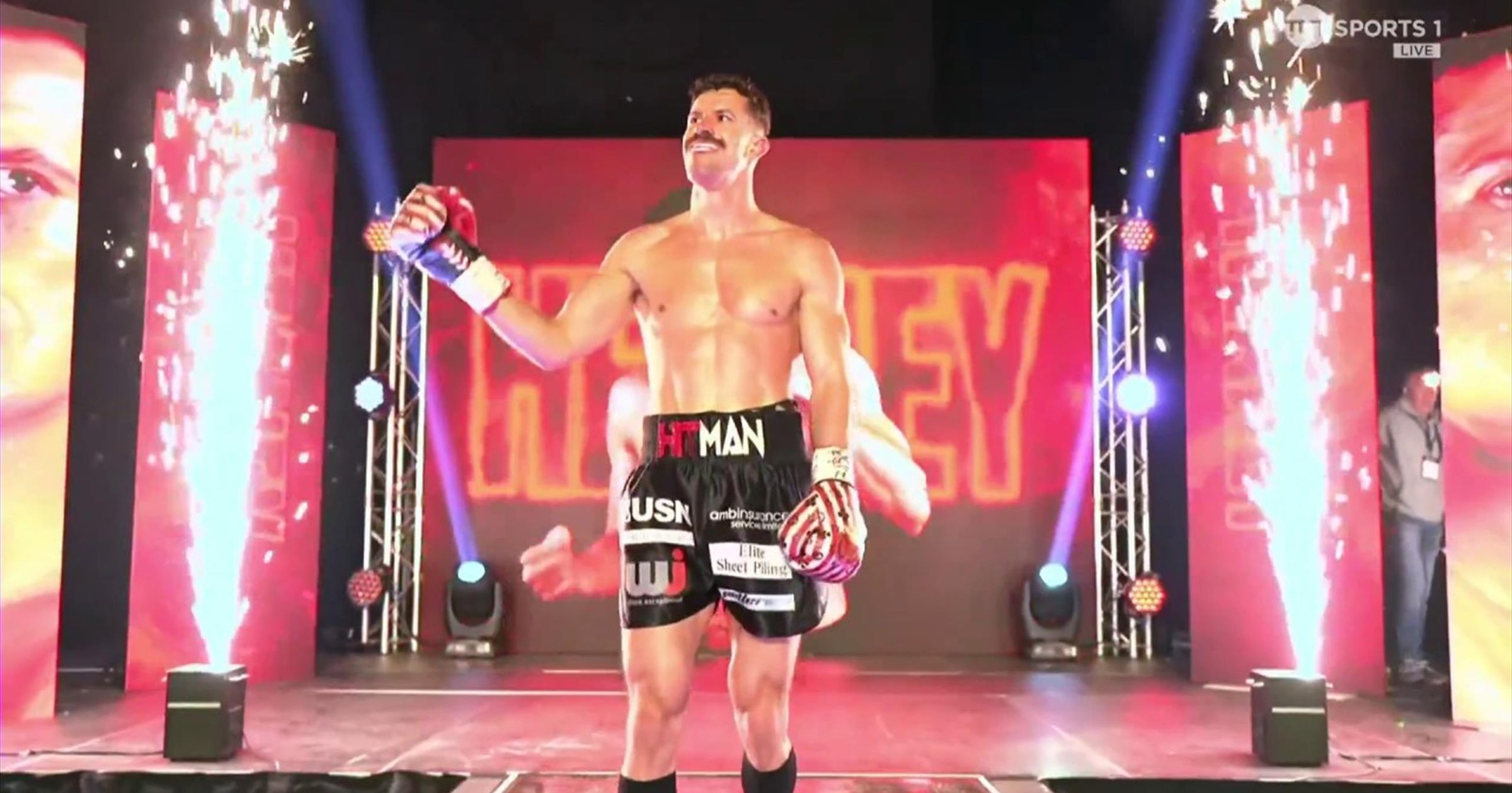 Electric atmosphere as Nathan Heaney makes his way to ring to meet ...